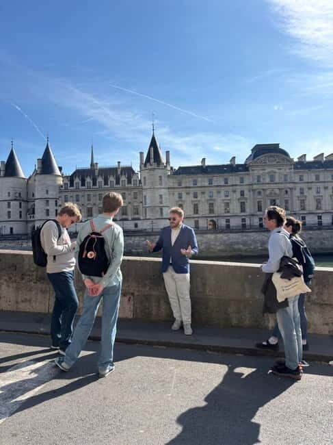 Paris: French Monarchy Intrigues Walking Tour with booklet - Practical Details