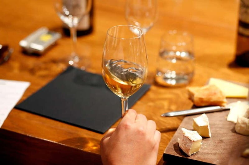 Paris: French Wine Tasting Class with Sommelier - Key Points