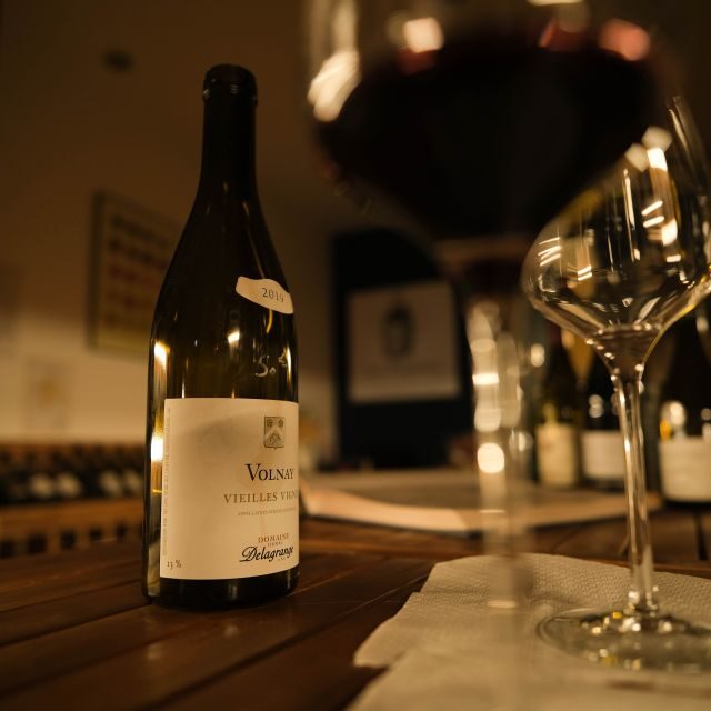 Paris : French wine tasting in Montmartre - An Authentic Slice of Parisian Life
