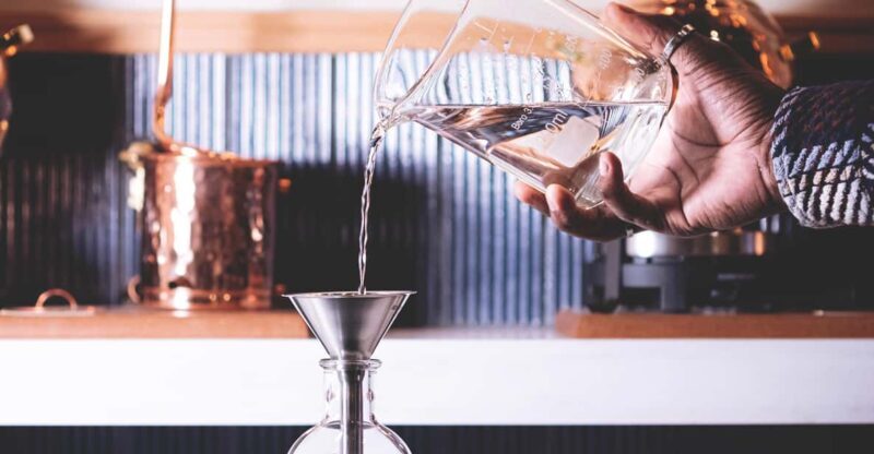 Paris: Gin-Making Workshop with Tasting & Bottle in English - Who Should Consider This Tour?