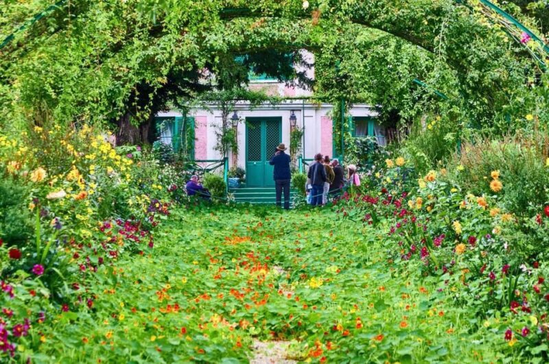 Paris: Giverny Private Half-Day Trip to Monet's Garden - An In-Depth Look at the Tour Experience