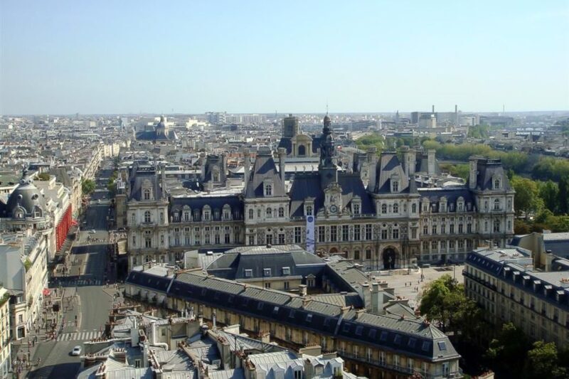 Paris: Guided tour of Marais in German - Key Points