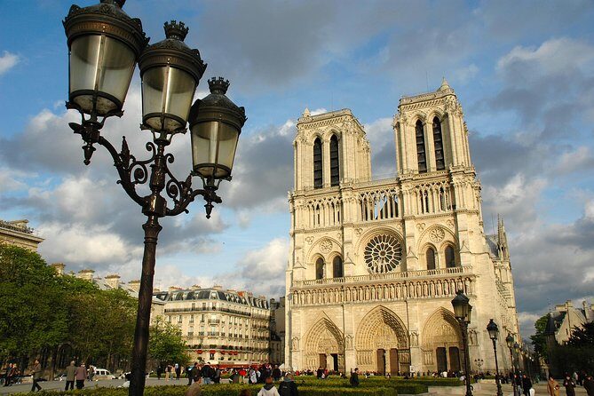 Paris Half-Day City Tour with a Private Driver - A Closer Look at the Itinerary and Experience