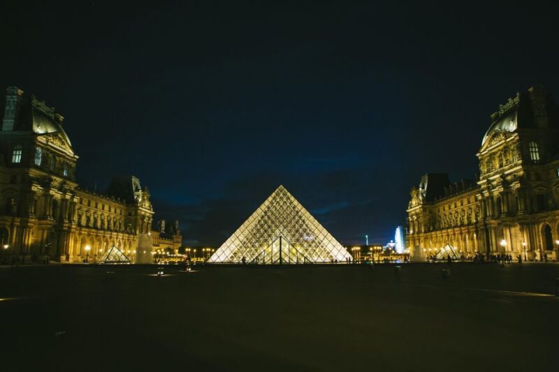 Paris Halloween Walking Tour: Ghost Stories (Small Group) - Authentic Experience & Authenticity