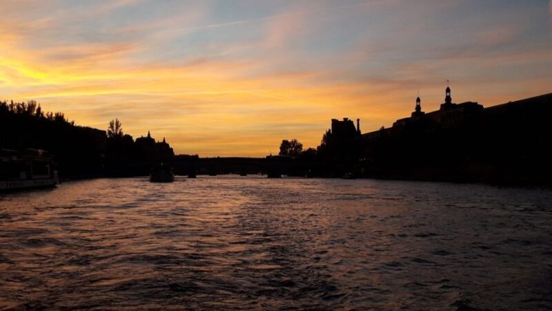 Paris: Happy Hour Evening Cruise on the Seine River - Exploring the Experience in Detail