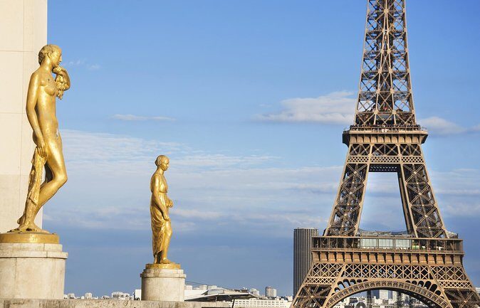 Paris Highlights Immersive Coach Tour - A Deep Dive into the Tour Experience