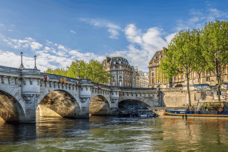 Paris Historic Islands Walk: Seine, Notre Dame & Louvre View - Why This Tour Stands Out for Travelers