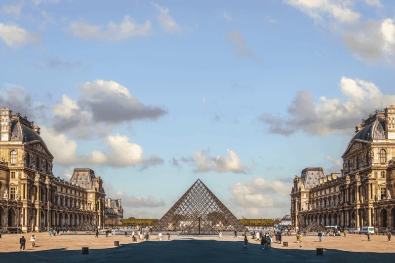 Paris Historic Islands Walk: Seine, Notre Dame & Louvre View - What Youll Gain From This Experience
