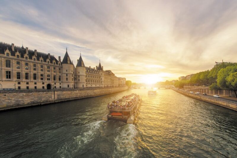 Paris: Hop-on Hop-off Bus Tour & Seine Cruise Bundle Tour - The Value for Money