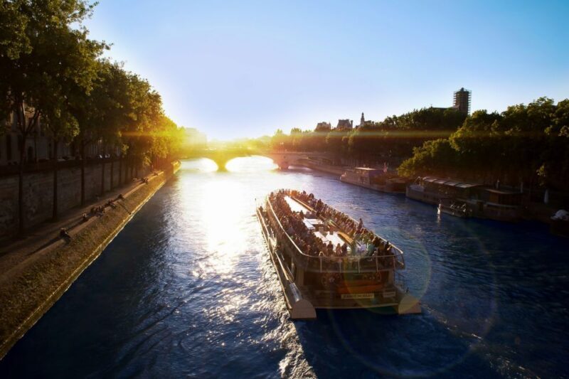 Paris: Illuminations River Cruise with Audio Commentary - An Honest, Detailed Look at the Experience