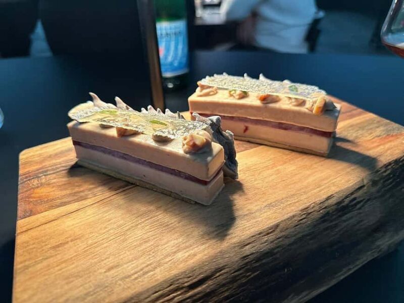 Paris: Immersive Fine Dining Meets Art in an Ancient Cinema - Who Will Get the Most Out of This?