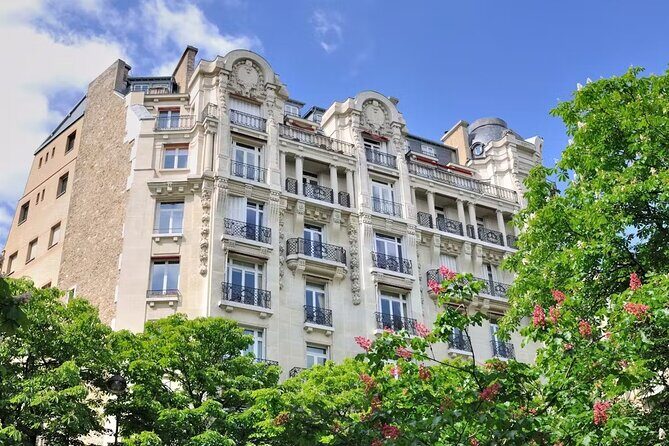 Paris Insider's Small Group Tour with Seine Sightseeing Cruise - FAQ About the Tour