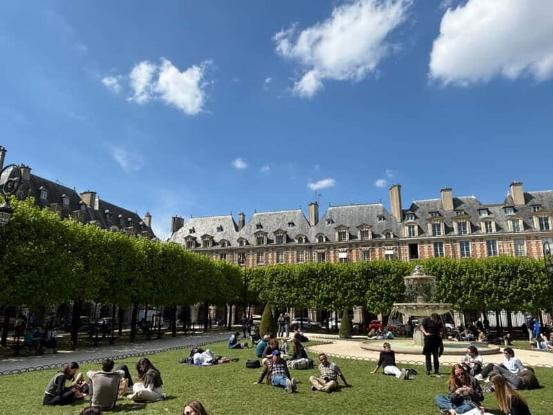 Paris: Intimate Stroll in the Marais - Exploring the Heart of Paris in the Marais