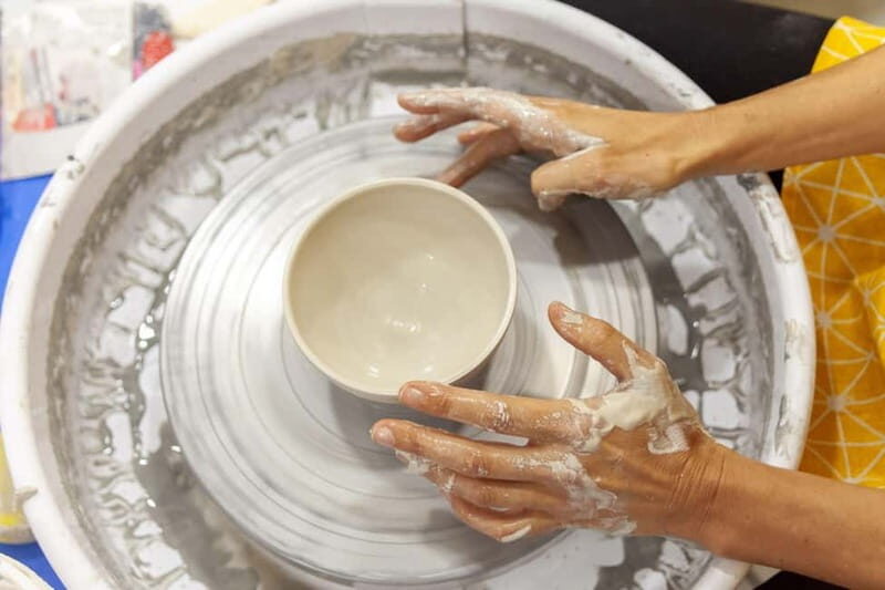 Paris: Introduction to ceramic pottery wheel throwing - Key Points
