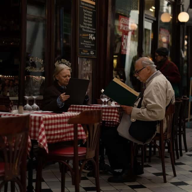 Paris: Introduction to your Neighborhood Tour - Deep Dive into the Experience