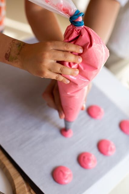 Paris: Kids in the Kitchen - Macaron - Paris: Kids in the Kitchen - Macaron