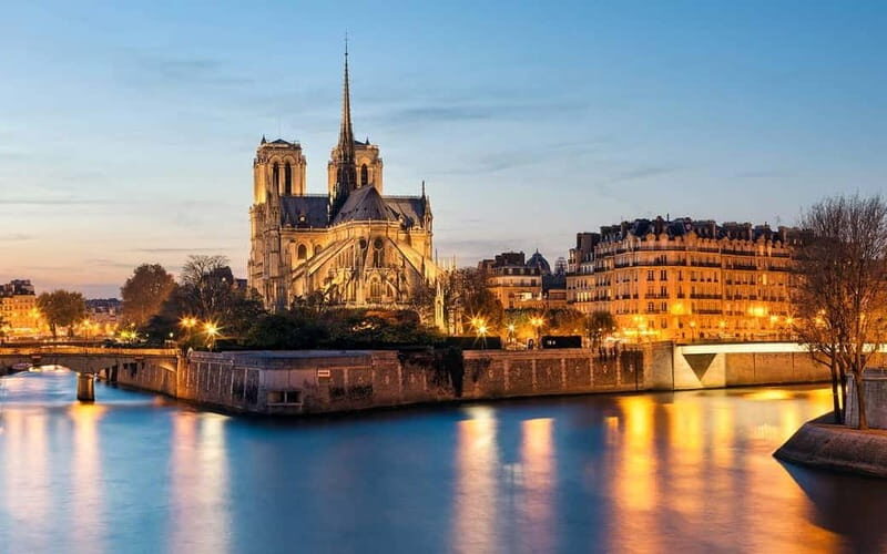 Paris Latin quarter: Private walking tour with a local guide - Who Should Book This Tour?
