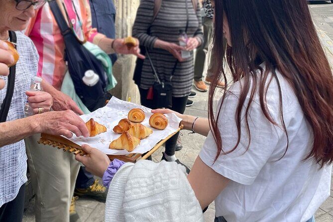 Paris Like a Local: Full-Day Custom Tour with Private Guide - An Insider Look at the Itinerary