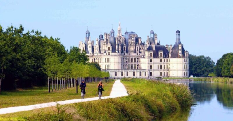 Paris: Loire Valley Chambord Castle, Wine Tasting & Lunch - Who Will Love This Tour?