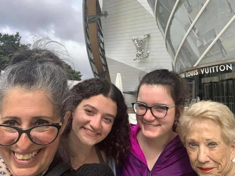 Paris: Louis Vuitton Foundation Exterior Tour with Entry - An In-Depth Look at What the Tour Offers