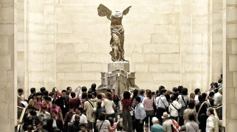 Paris: Louvre Guided Tour with Skip-the-Line Entry Tickets - A Close Look at the Experience