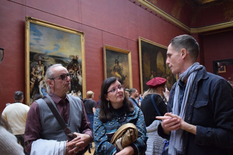 Paris: Louvre Masterpieces Tour with Pre-Reserved Tickets - The Value of Pre-Reserved Tickets and Expert Guidance
