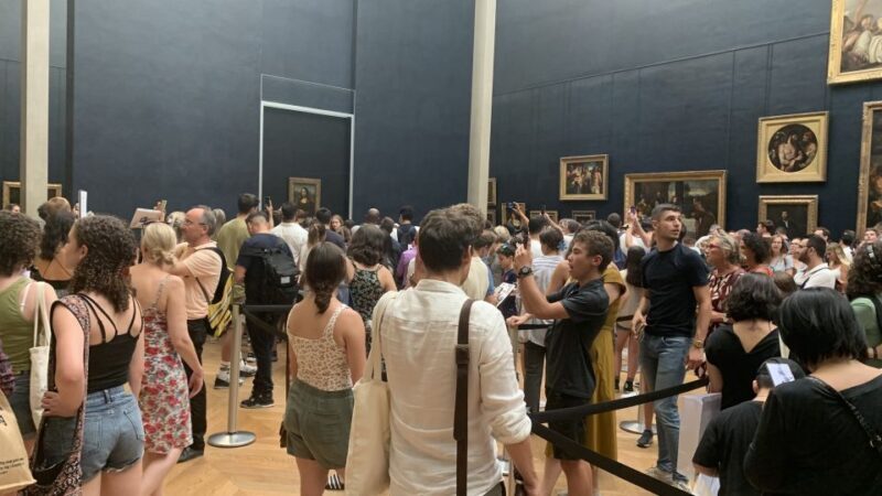 Paris: Louvre Masterpieces Tour with Pre-Reserved Tickets - Authenticity and Tips for a Great Experience