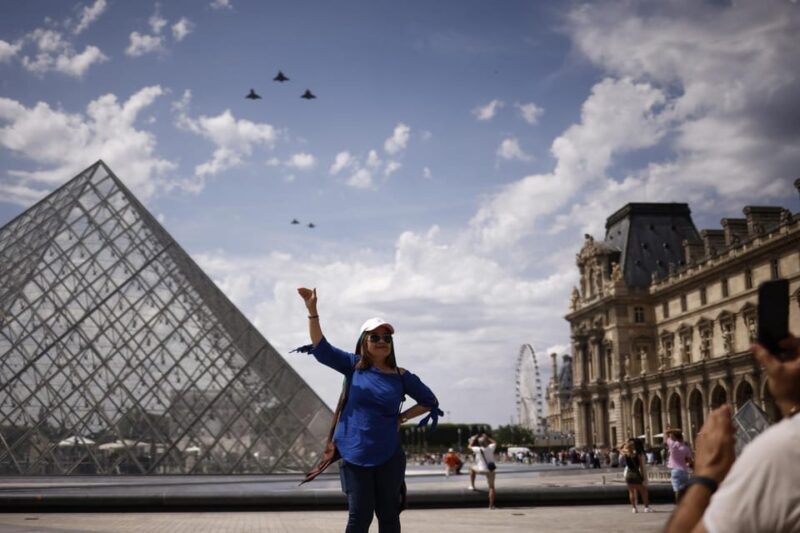 Paris: Louvre Museum Entry Ticket with Guided Tour - What Recent Reviewers Say