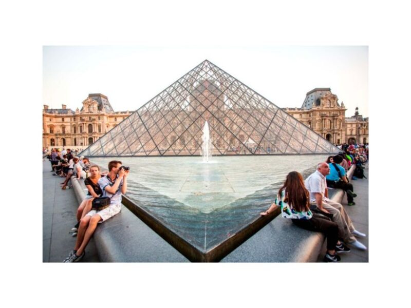 Paris: Louvre Museum Guided Tour - An Authentic Experience in a World-Famous Museum