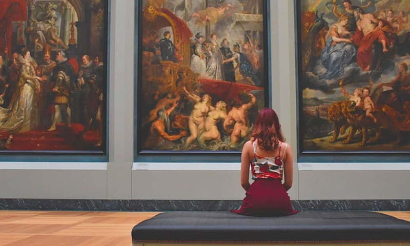 Paris: Louvre Museum Ticket with Audio guide - Key Points