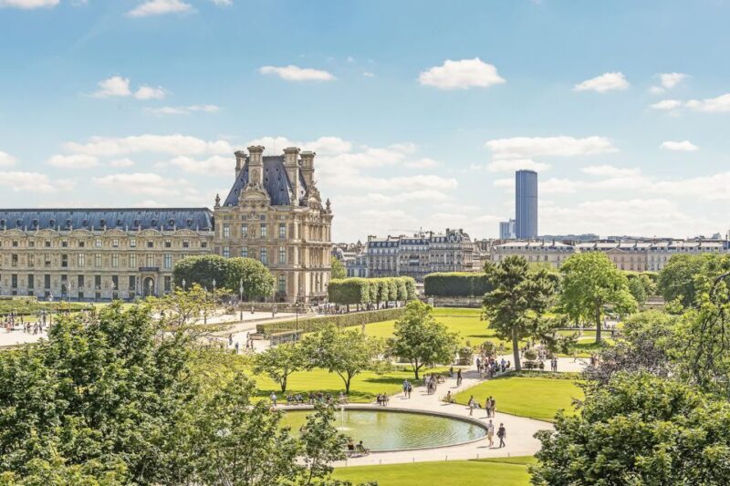 Paris: Louvre Private Family Tour for Kids + Reserved Entry - The Experience: What to Expect
