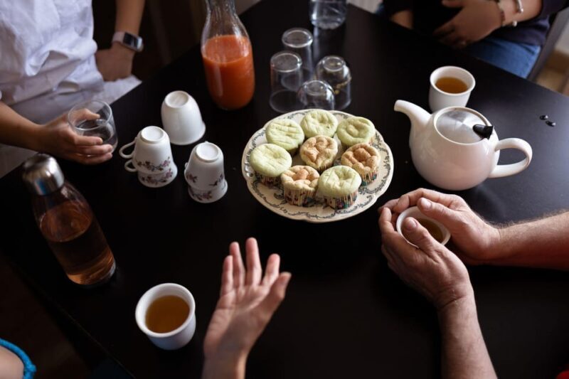 Paris: Macarons class in a parisian home - An In-Depth Look at the Macarons Class in Paris