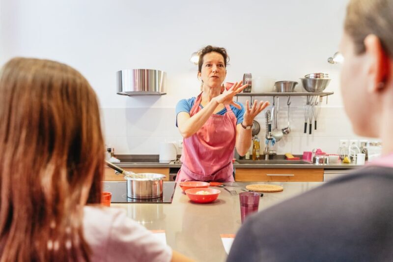 Paris: Macarons Cooking Class with Pâtisserie Chef Noémie - A Detailed Look at the Experience