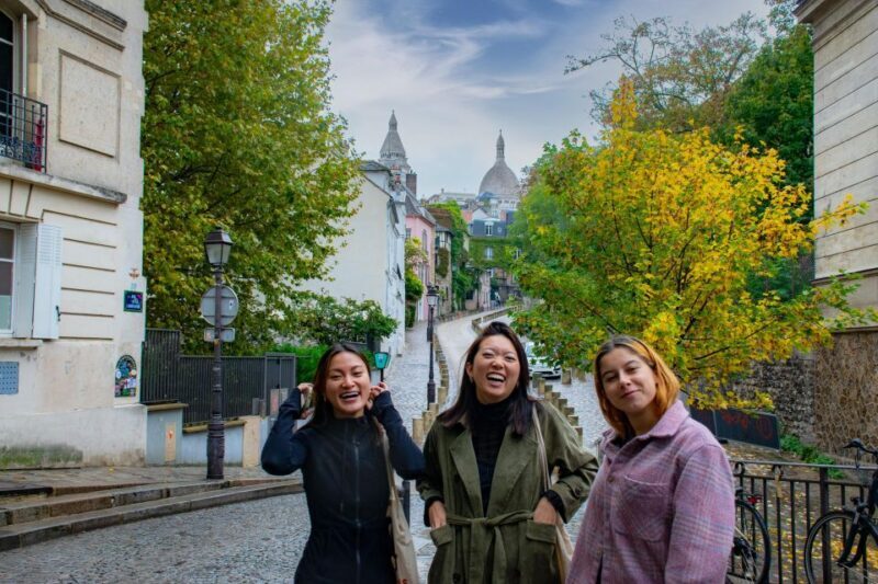 Paris Montmartre Highlights Walking Tour - Small Group - Deep Dive into the Details