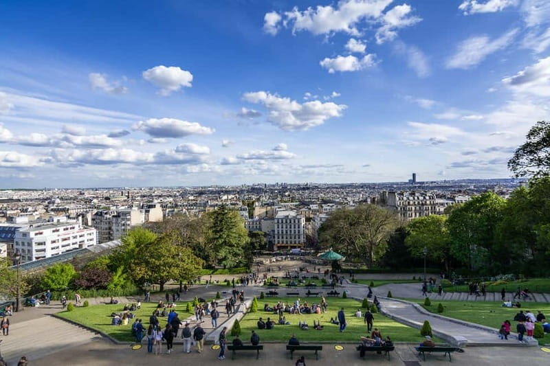 Paris: Montmartre Highlights Walking Tour with a Local Guide - In-Depth Review of the Montmartre Highlights Walking Tour