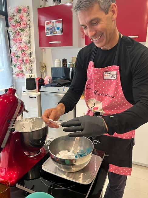 Paris: Montmartre Macaron Baking Workshop - Authenticity and Experience Quality
