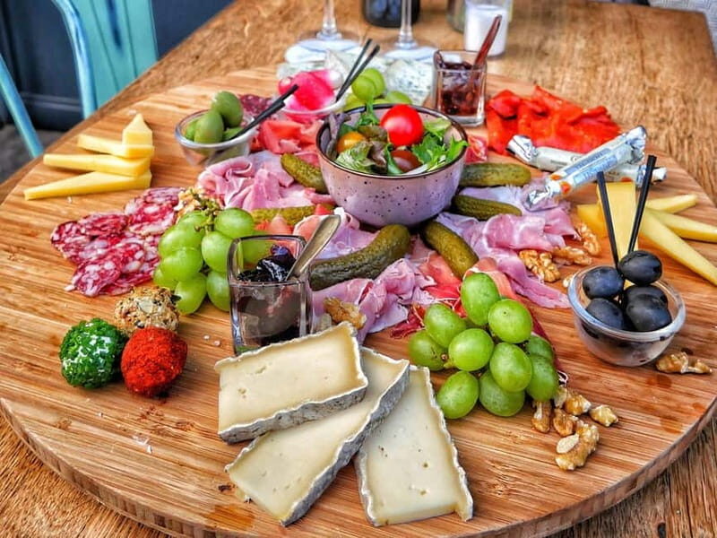 Paris: Montmartre/Pigalle Foodie Tour with Tastings - FAQ