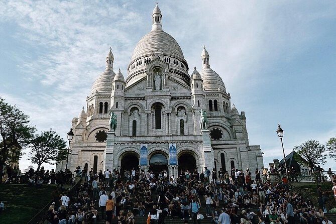 Paris Montmartre & Sacre Coeur Semi-Private Guided Tour 12ppl Max - Who Should Consider This Tour?