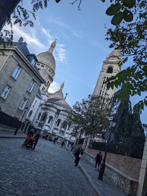 Paris: Montmartre & Sacré Coeur Tiny Group Tour - Analyzing Value: Is It Worth the Price?