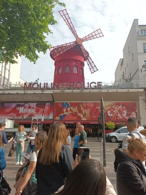 Paris: Montmartre Small Group Guided Walking Tour - The Experience: Why It Matters