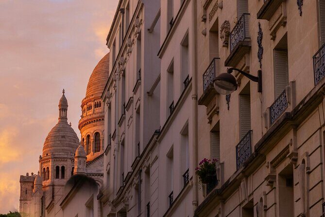Paris - Montmartre Small Group Walking Tour with a True Local - Authentic Experiences and Practicalities