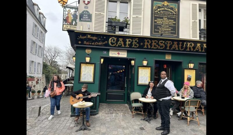 Paris: Montmartre Tour with Sacré-Cur (Wine Tasting Option) - Key Points