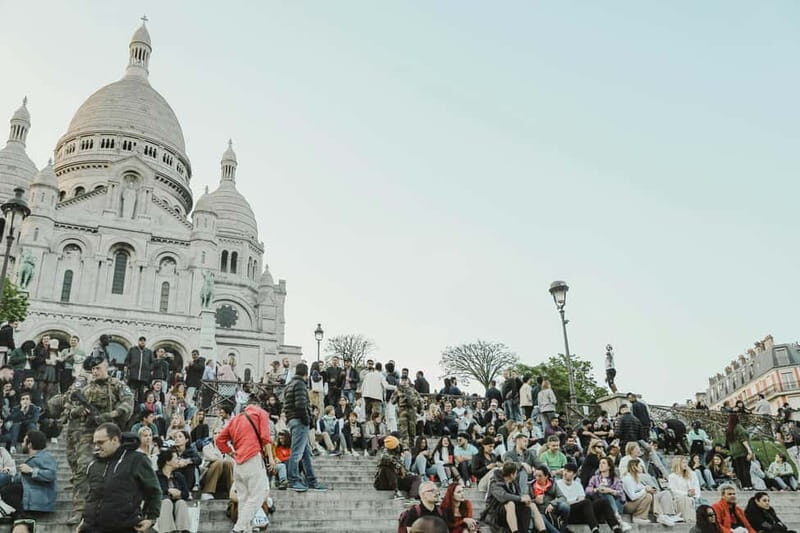 Paris: Montmartre Walking Tour with Parisian Drink Tasting - Key Points