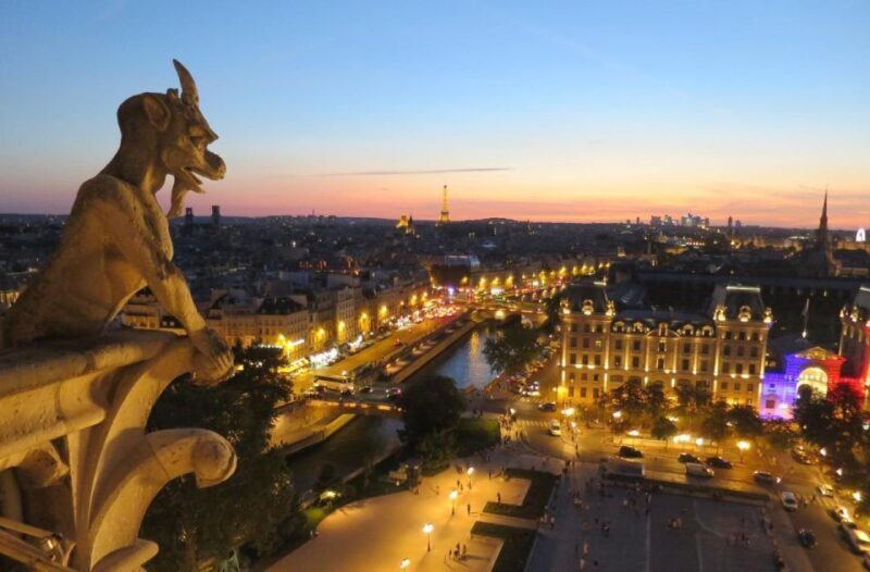 Paris: Night City Tour in a van for up to 7 people - Key Points