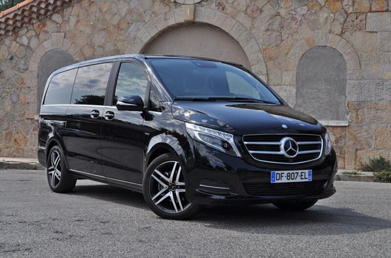 Paris: Night City Tour in a van for up to 7 people - The Sum Up
