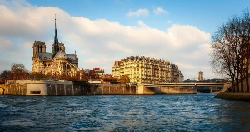 Paris: Notre Dame Exterior Guided Tour w/Skip The Line Entry - FAQs