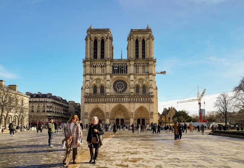 Paris: Notre-Dame Interior and Ile de la Cité Guided Tour - An In-Depth Review: A Closer Look at the Tour Experience