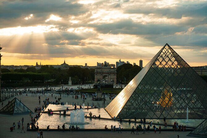 Paris Orientation Tour in Small Group with an Expert Driver - Focus on Iconic Photo Stops