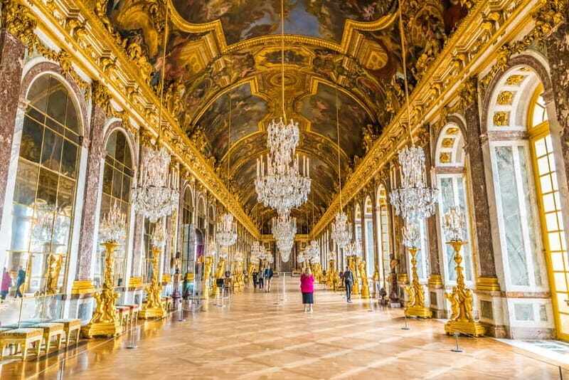 Paris: Palace of Versailles Guided Tour with Bus Transfers - Authenticity and Guide Quality: What Tourists Say
