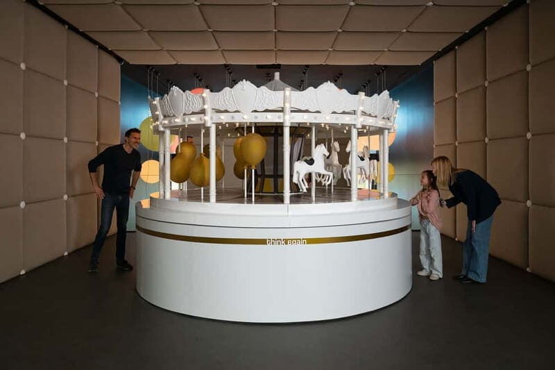 Paris: Paradox Museum Entrance Tickets - The Paradox Boutique: Souvenirs to Remember